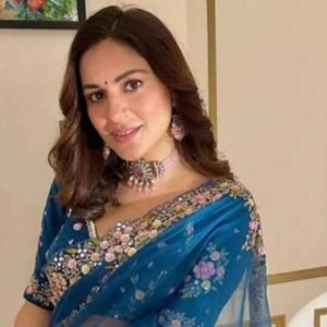 Shraddha Arya: Bio, Age, Height, Husband, Career, Family - News Magazine